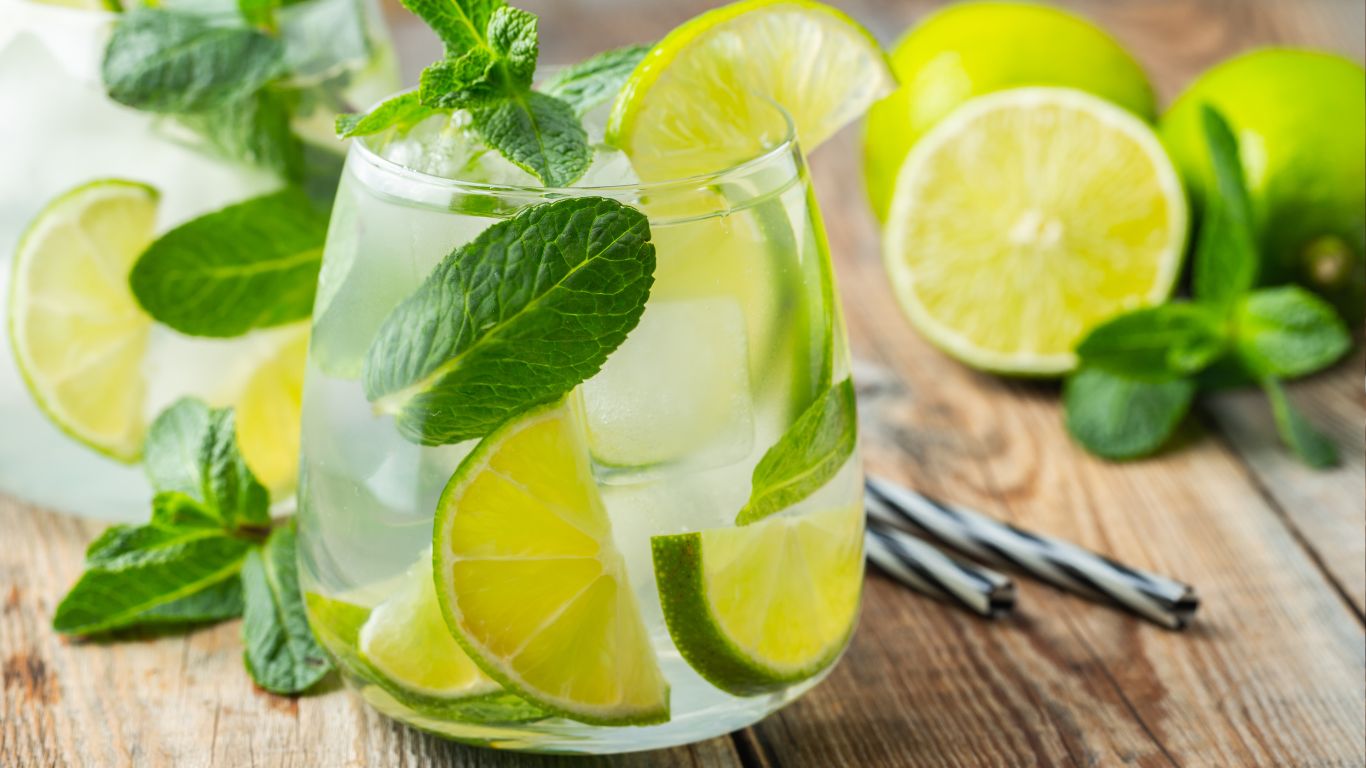 12 Most Trending Cocktails of 2025 to Sip and Share - Hapipod